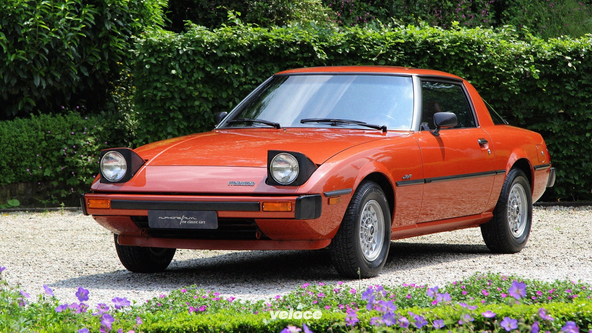 Mazda RX-7: Wankel in chiave sportiva - Veloce