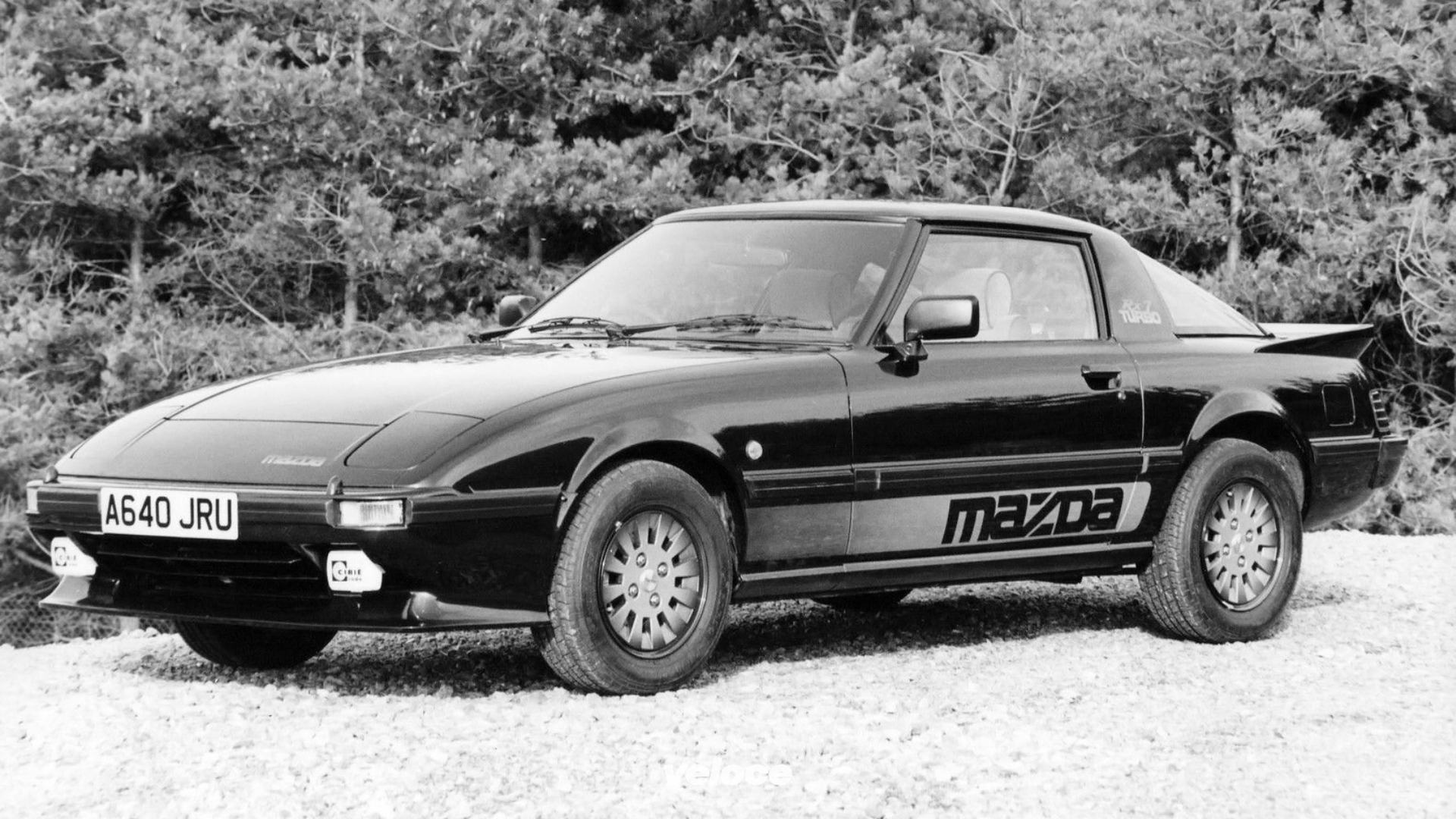 Mazda RX-7: Wankel in chiave sportiva - Veloce