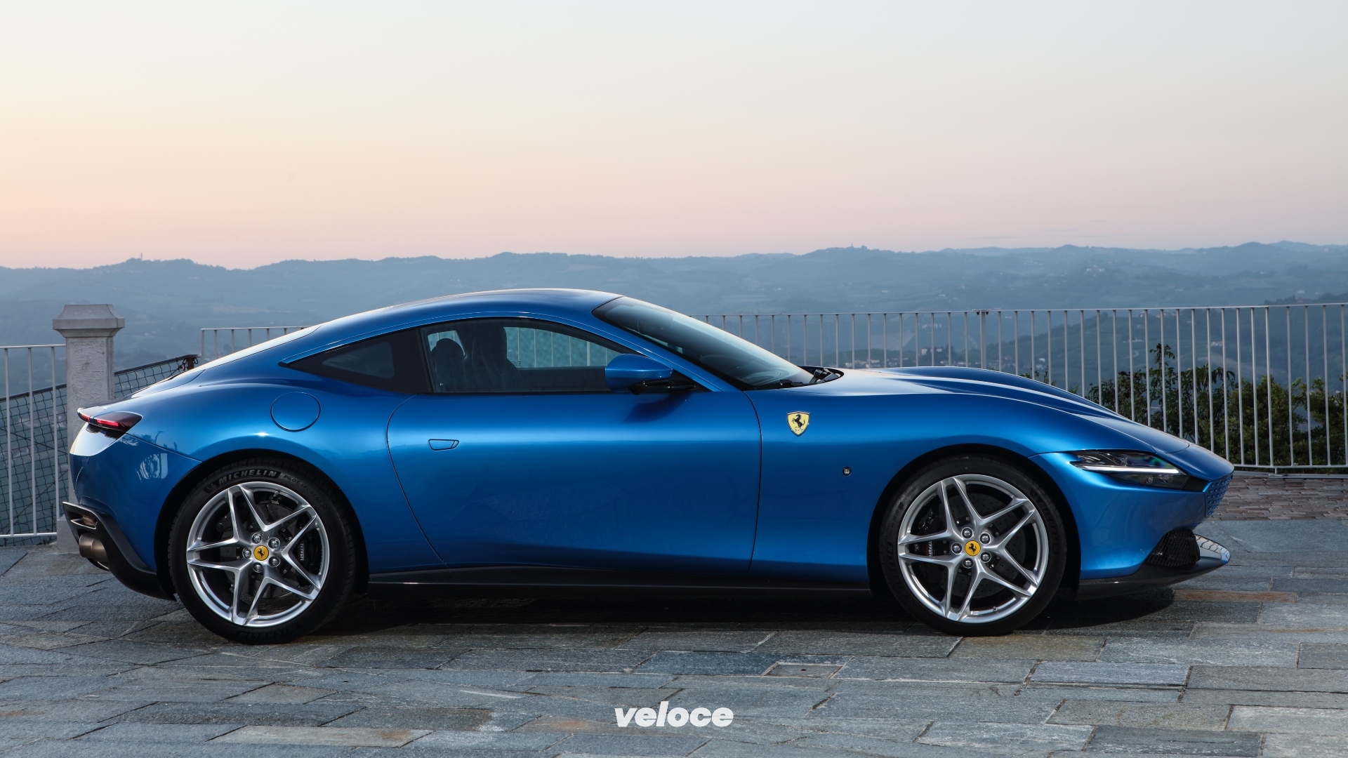 Listino Ferrari Roma - prezzo - scheda tecnica - velocità - Veloce