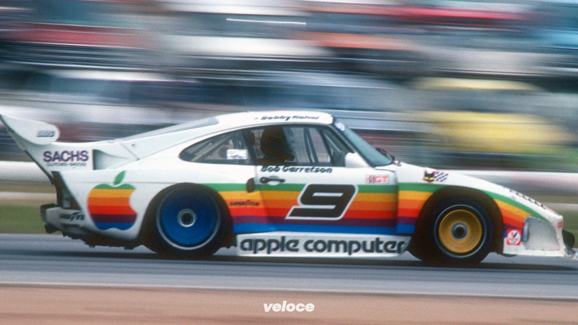 La Porsche 911 Turbo si fa arte con Daniel Arsham - Veloce