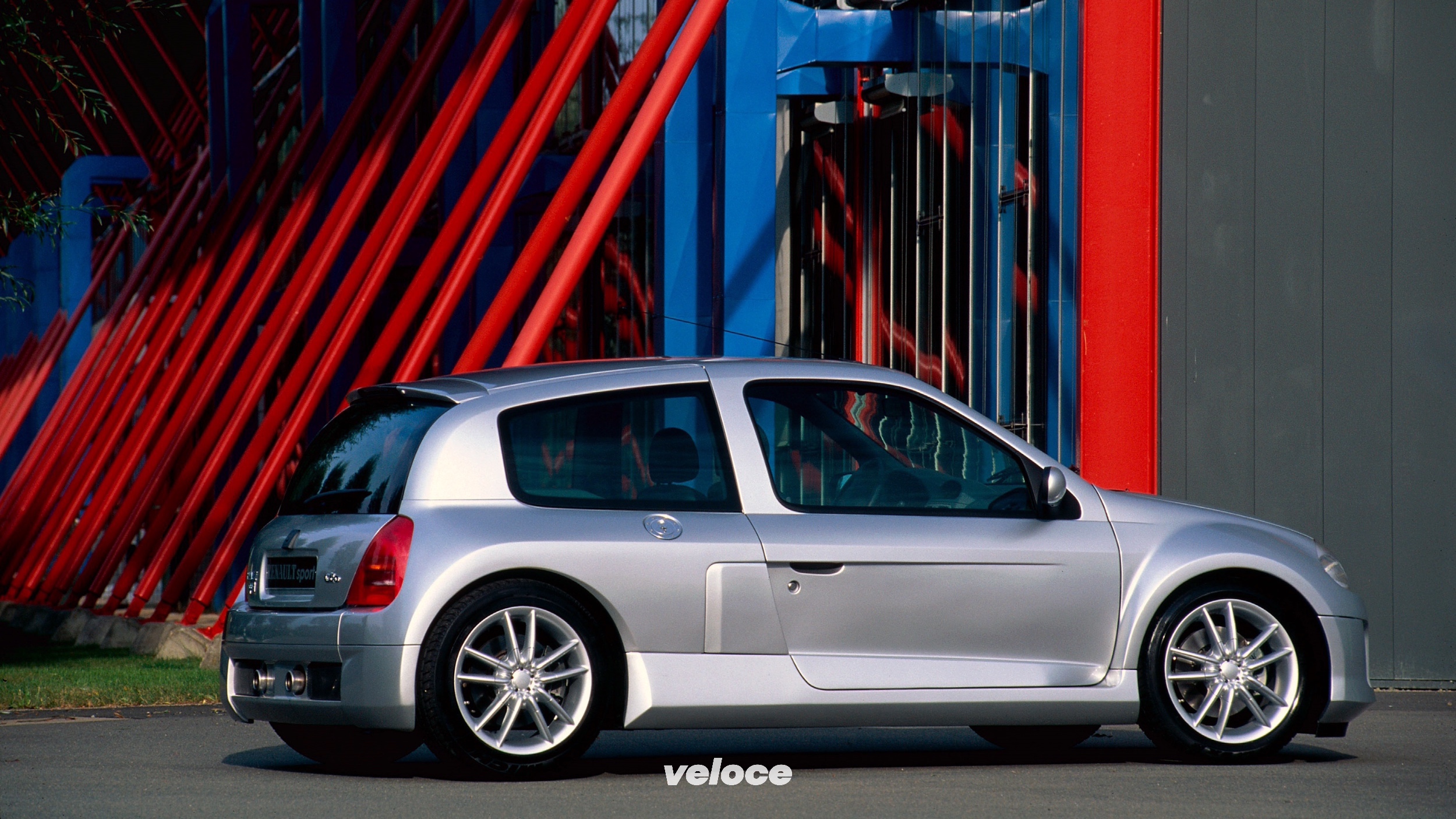 20 anni fa: V6, la Renault Clio più bella di sempre? - Veloce