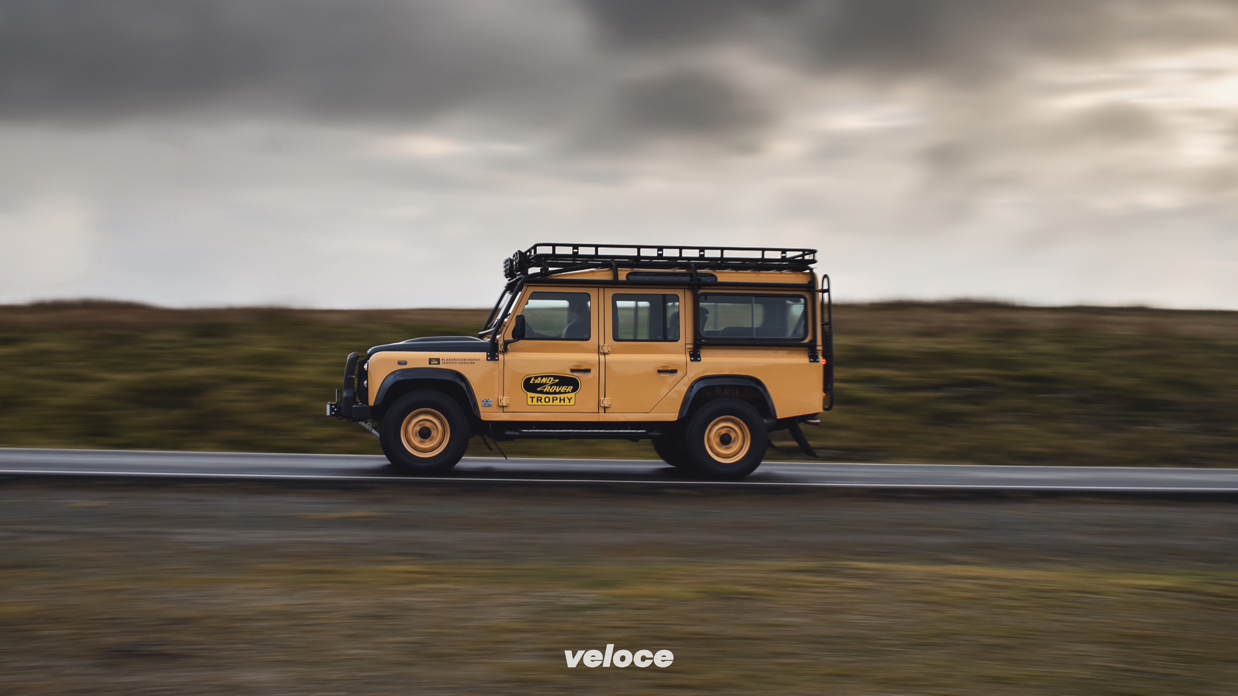 Defender V8 Trophy: heritage all'avventura - Veloce