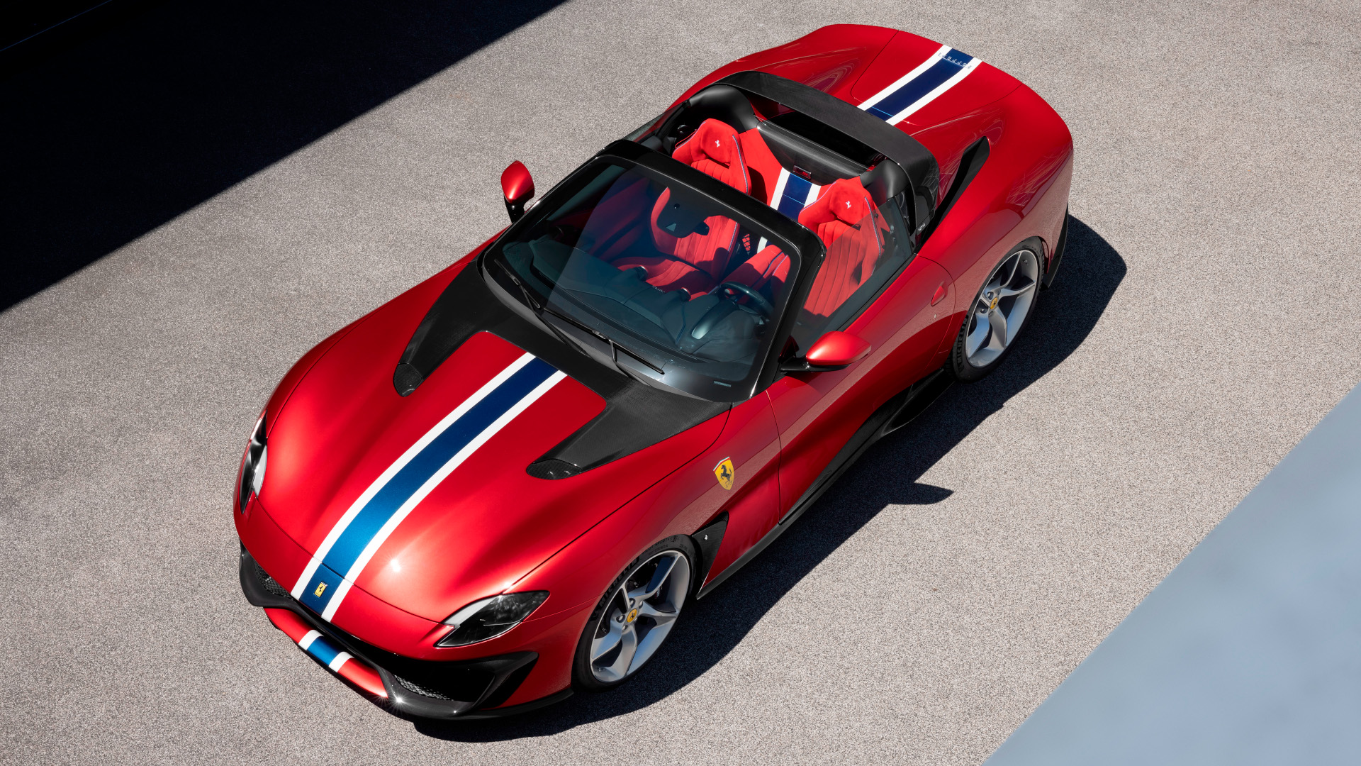 La Ferrari torna al classico con la one-off SP51 - Veloce