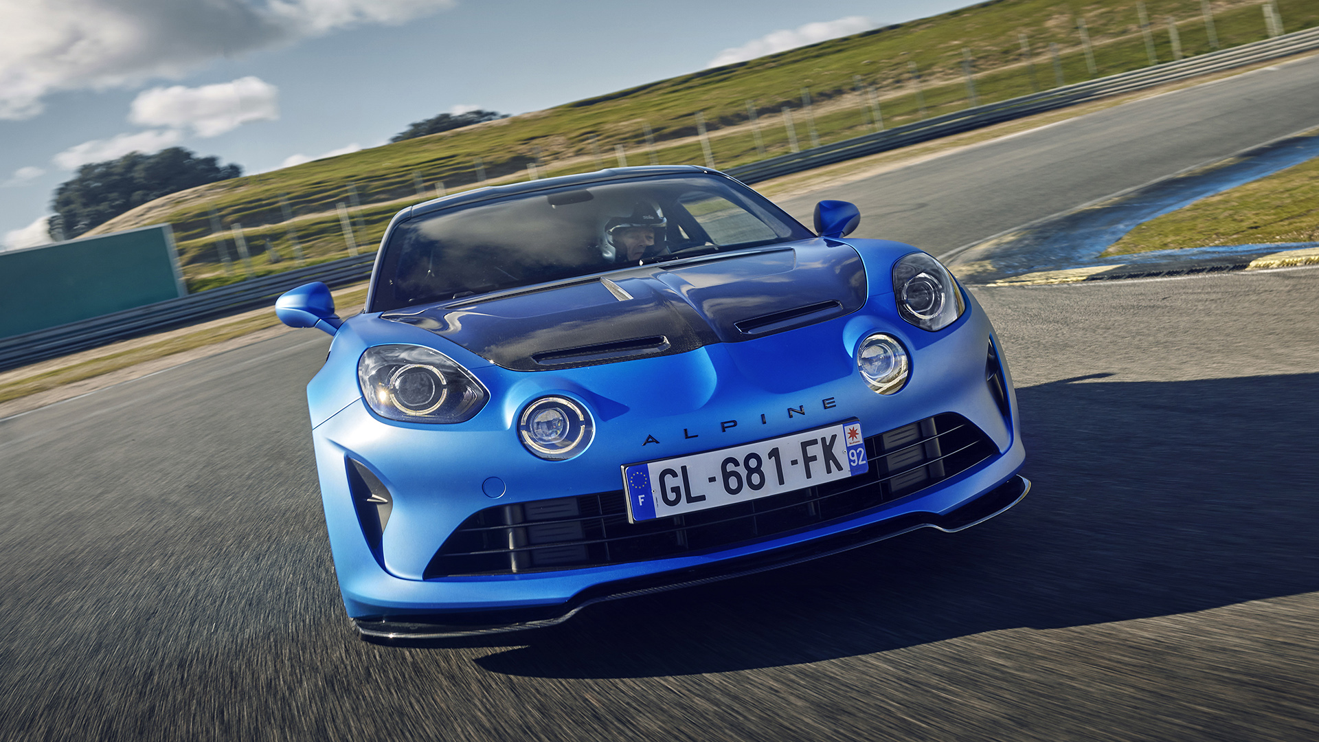 In pista con “sua leggerezza” Alpine A110 R - Veloce