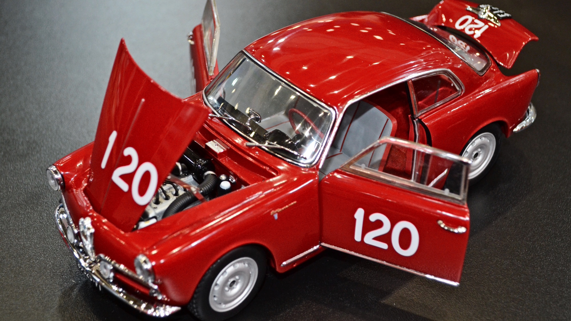 A Norimberga, le novità in miniatura delle auto italiane - Veloce