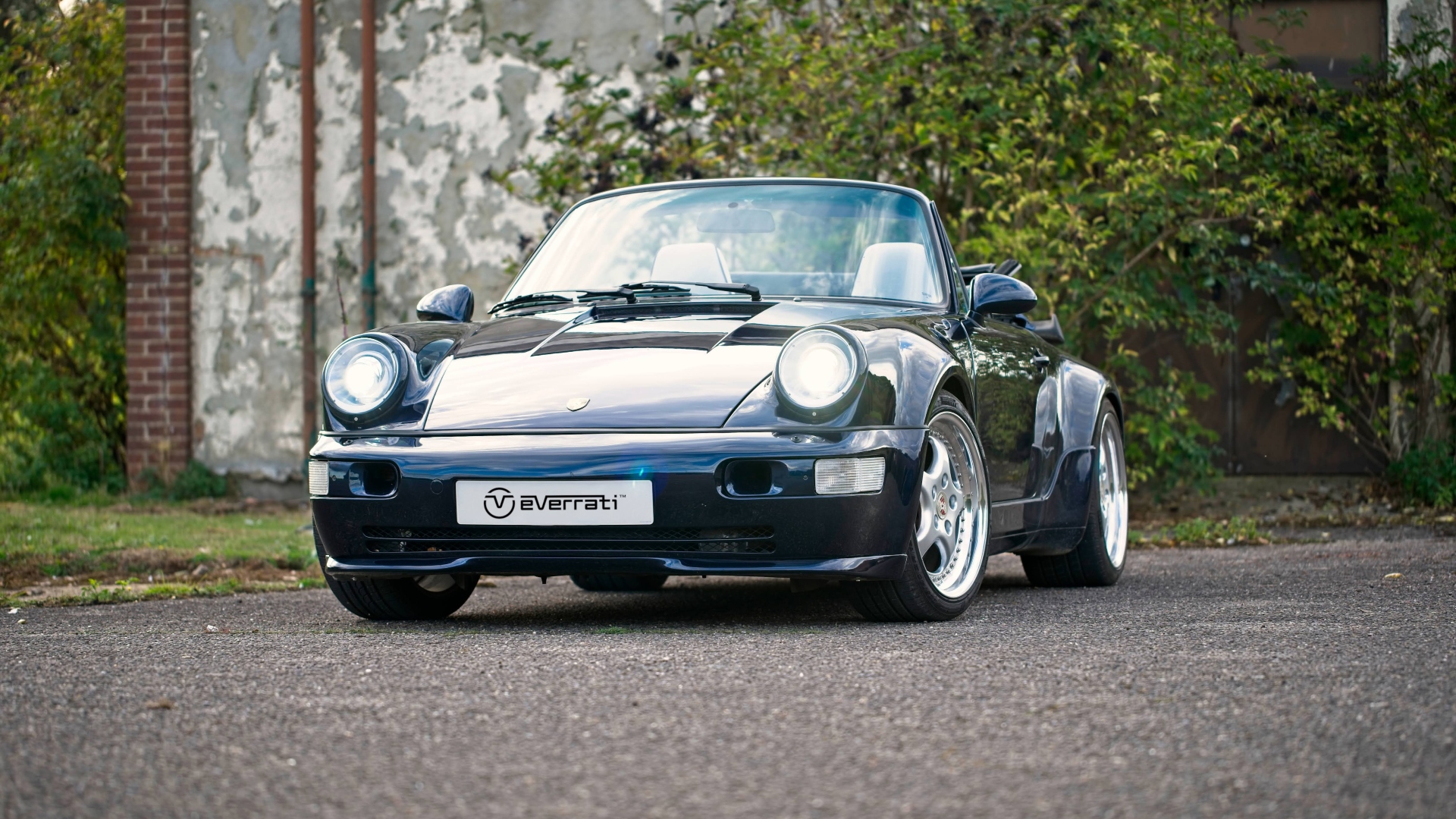 Giovinezza elettrica per una Porsche 964 Cabrio - Veloce