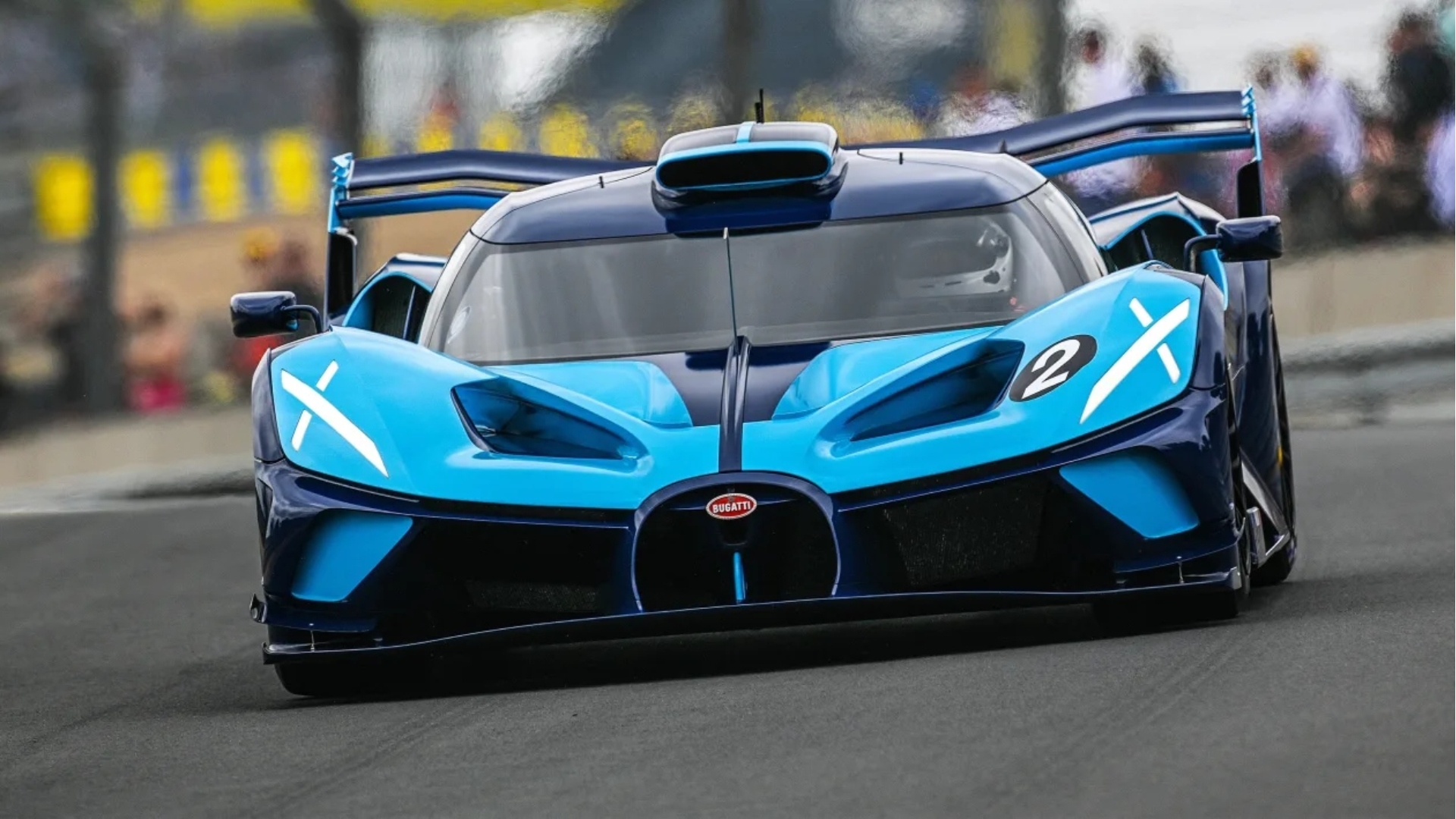 Le Mans ha battezzato anche la sbalorditiva Bugatti Bolide - Veloce