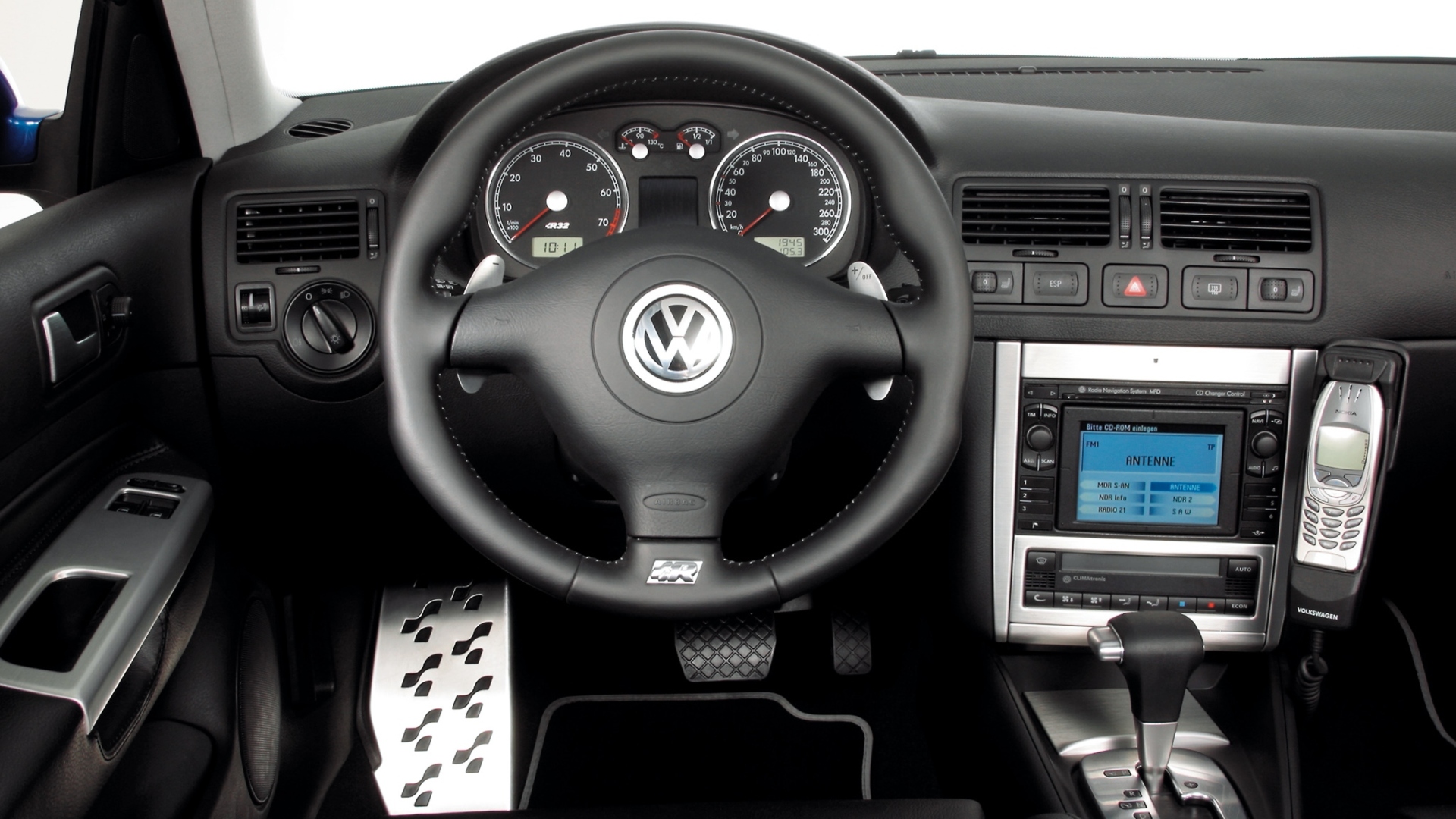 Listino Volkswagen Golf R32 - prezzo - scheda tecnica - velocità - Veloce
