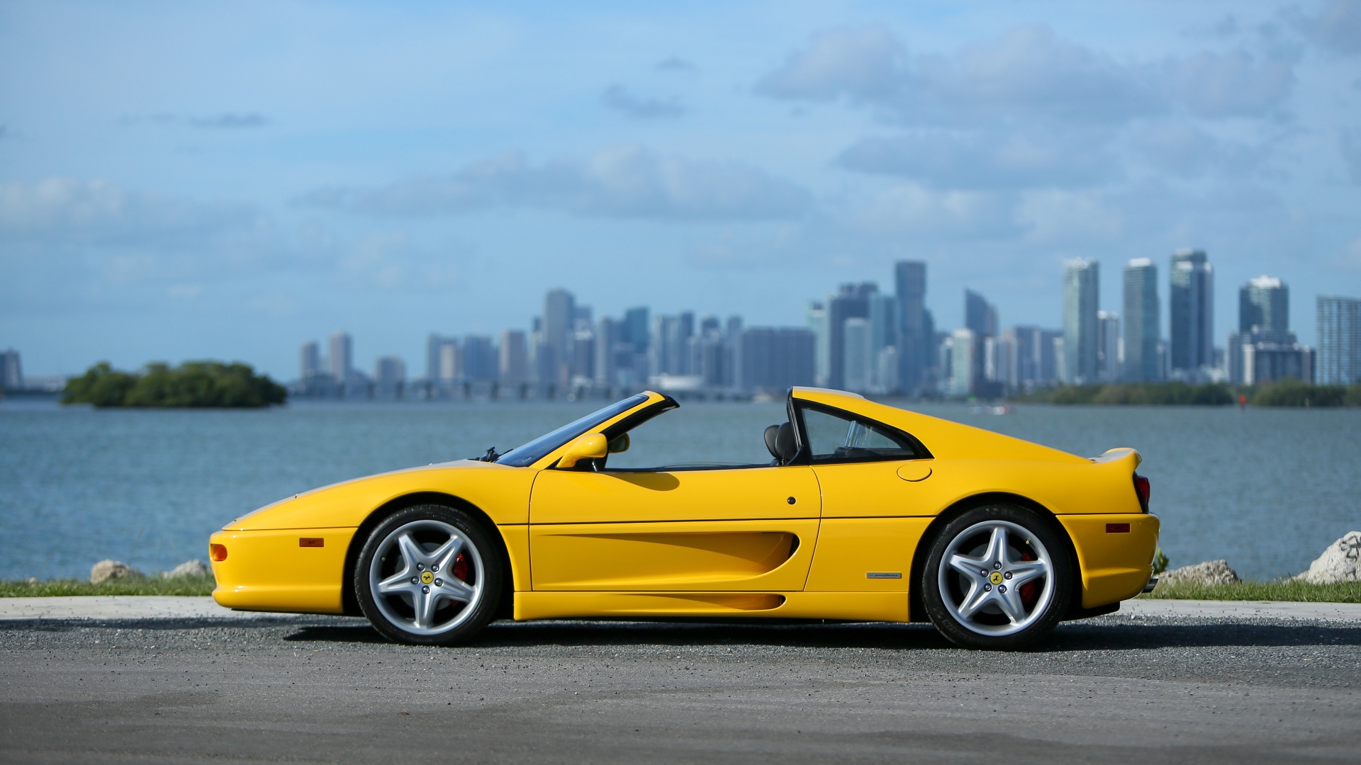 Listino Ferrari F355 - prezzo - scheda tecnica - velocità - Veloce