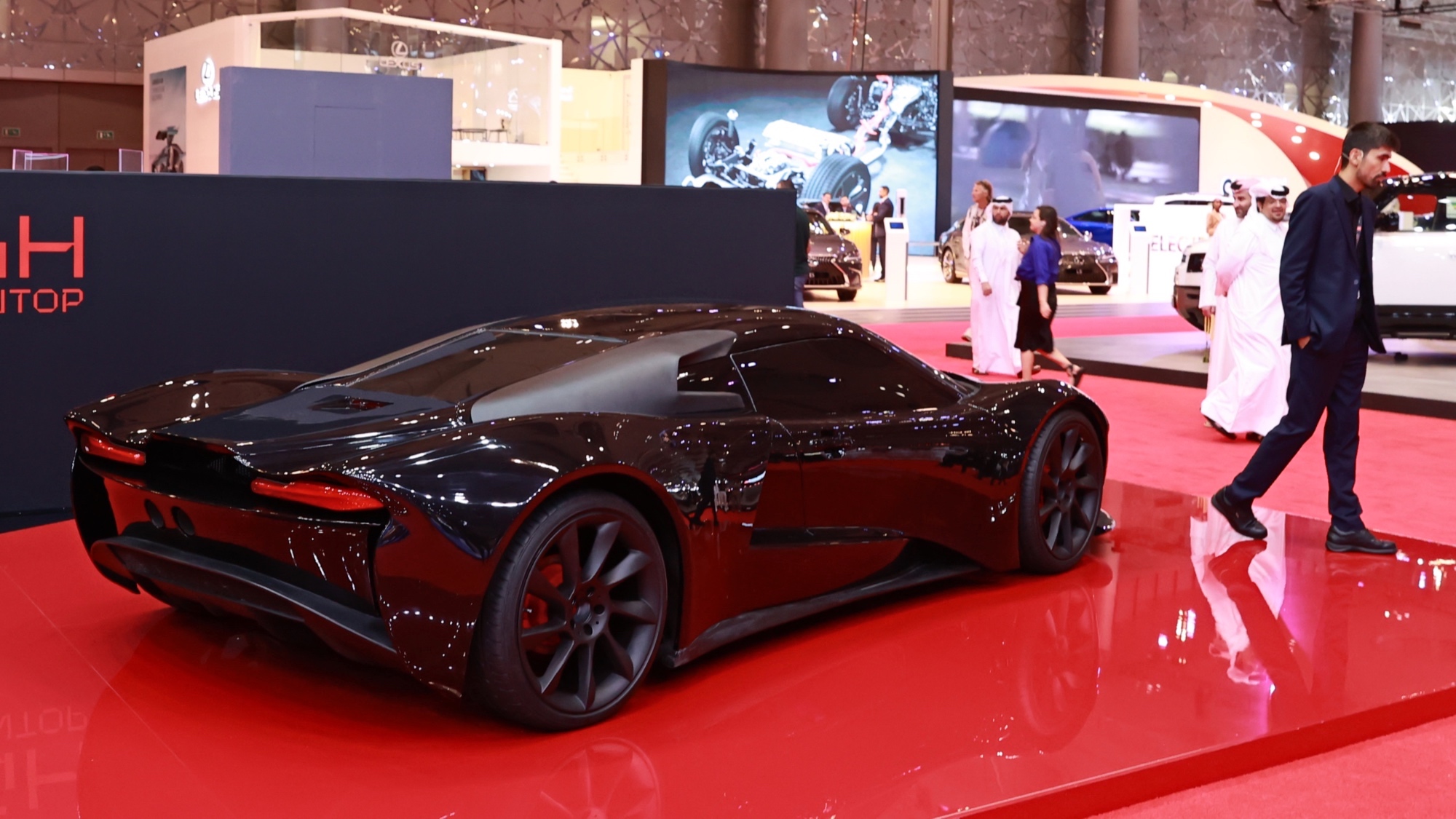 Entop: la supercar afgana debutta in Qatar - Veloce