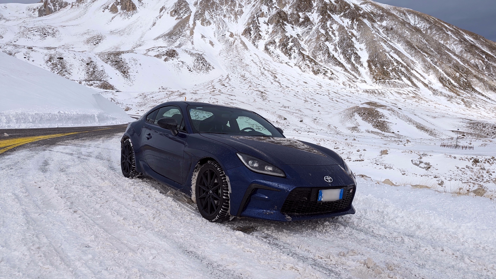 Toyota GR86 long test/3: finalmente le invernali! - Veloce