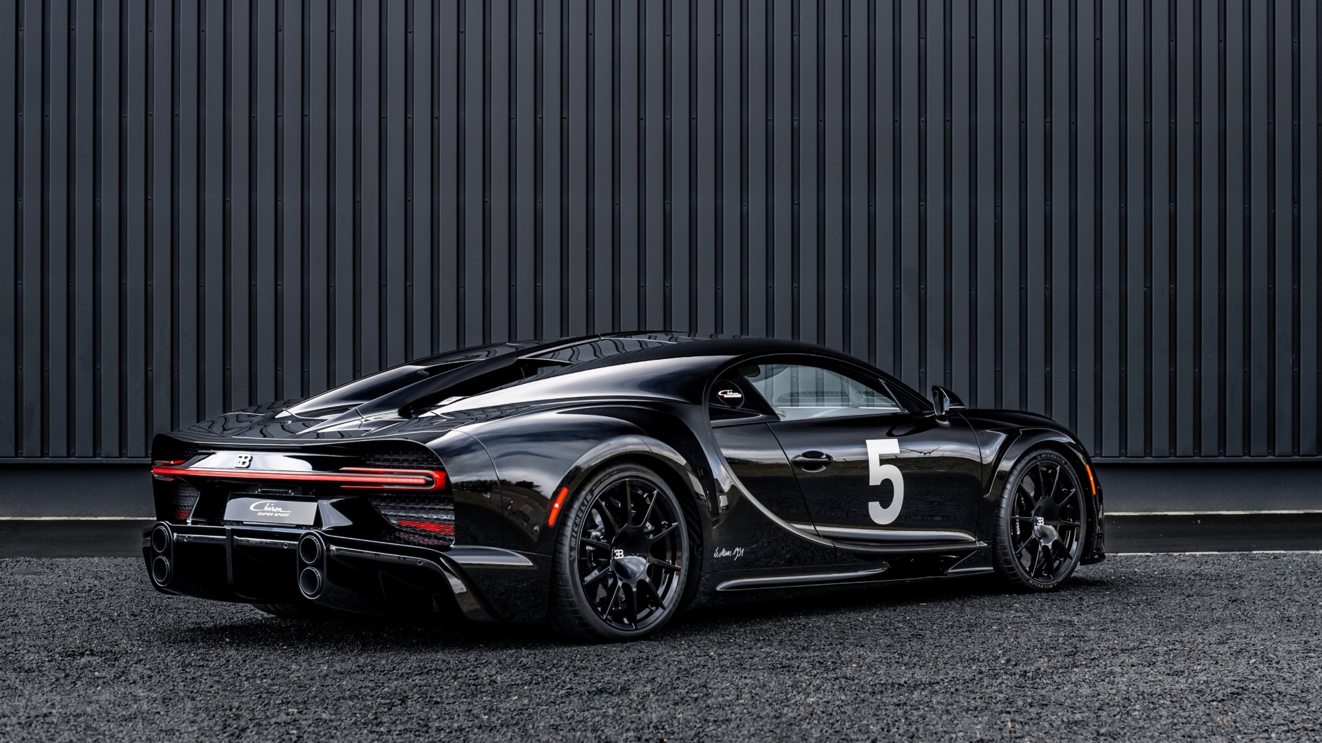 Bugatti Chiron, omaggio total black a Le Mans 1931 - Veloce
