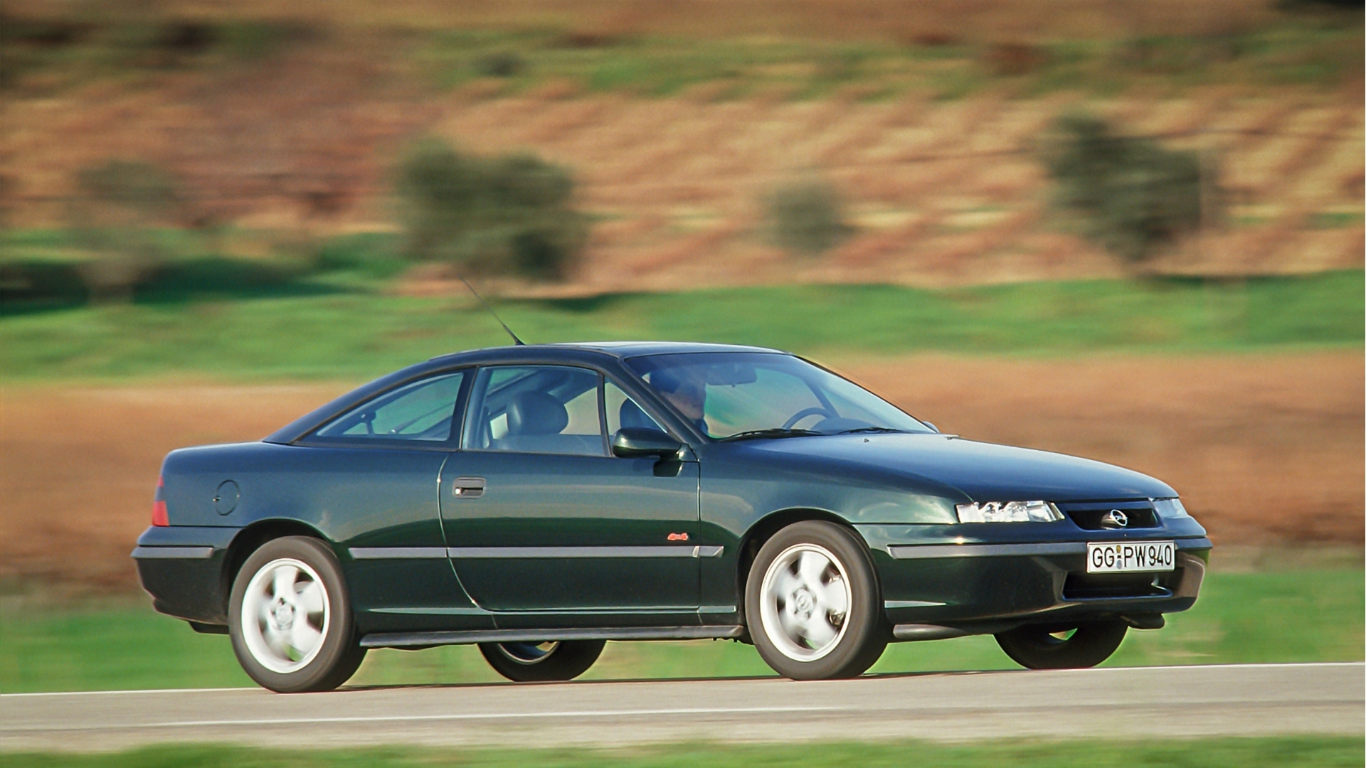 Listino Opel Calibra - prezzo - scheda tecnica - velocità - Veloce