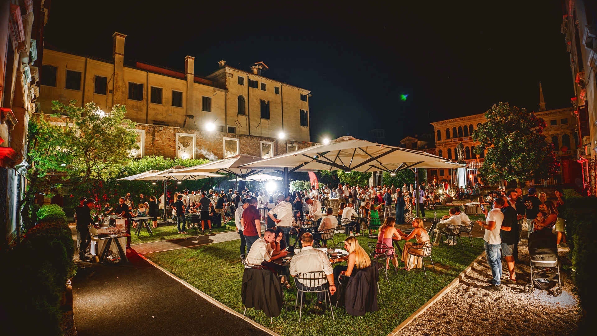 RWB Venice: a Venezia ecco la prima Porsche RWB italiana - Veloce