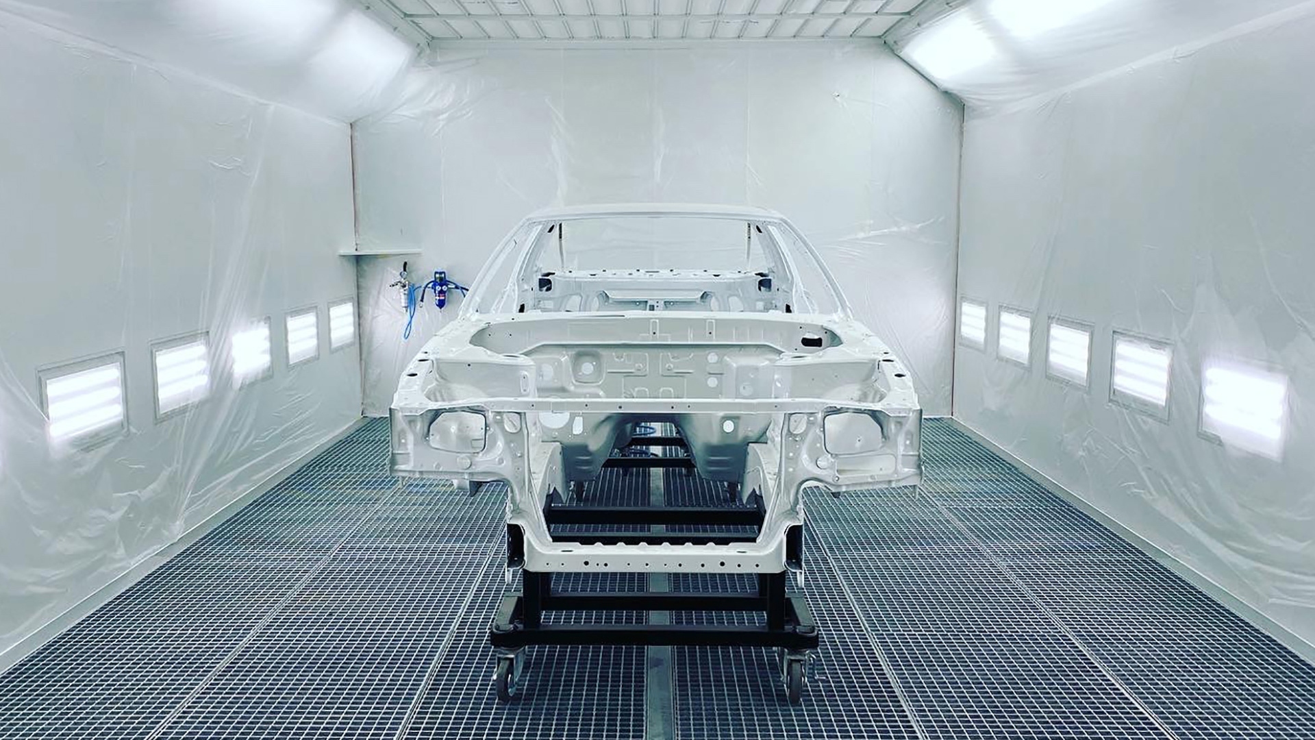 Di Nissan Skyline così si può solo aver paura... - Veloce