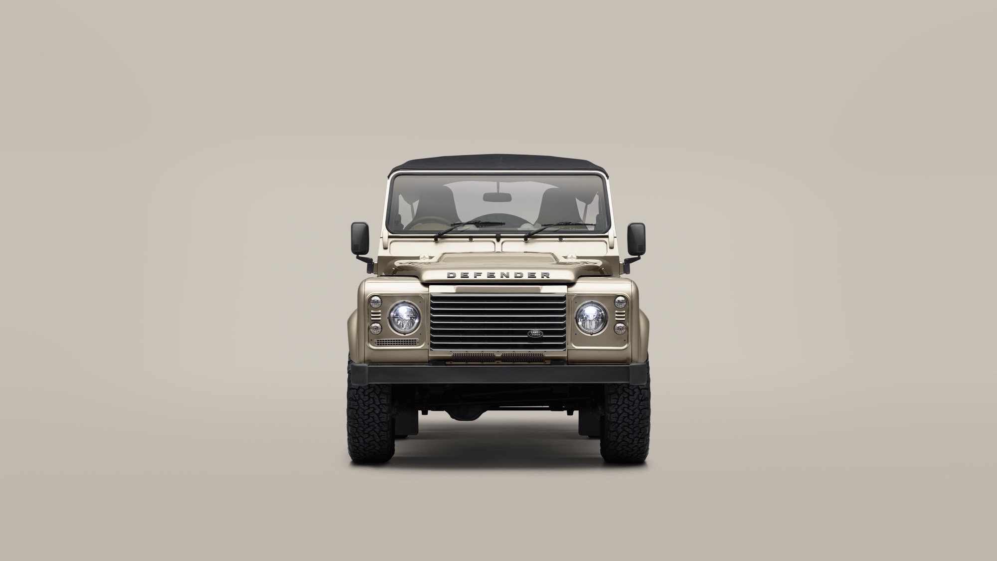 La "vera" Land Rover Defender è tornata. Ma... - Veloce