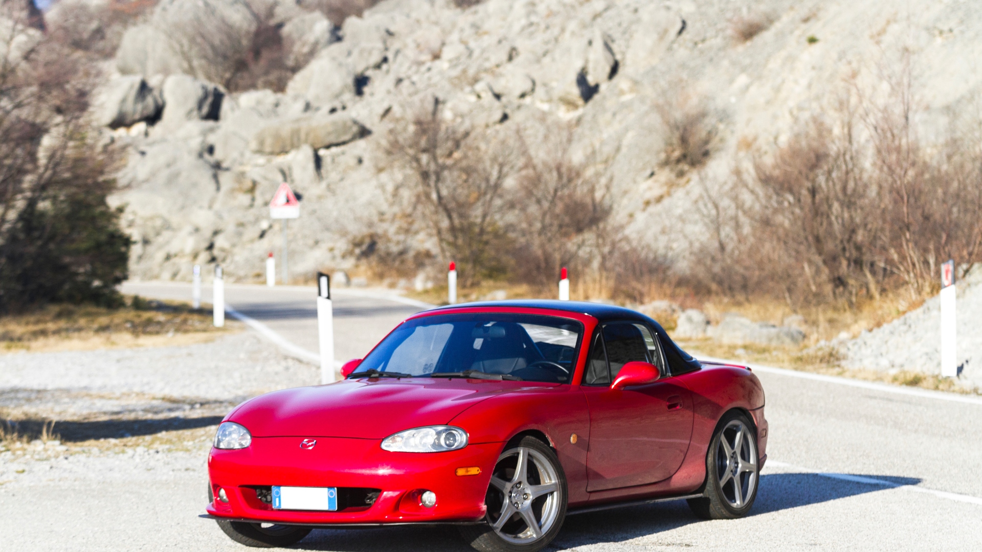 Mazda MX-5 NB: brividi a buon mercato - Veloce