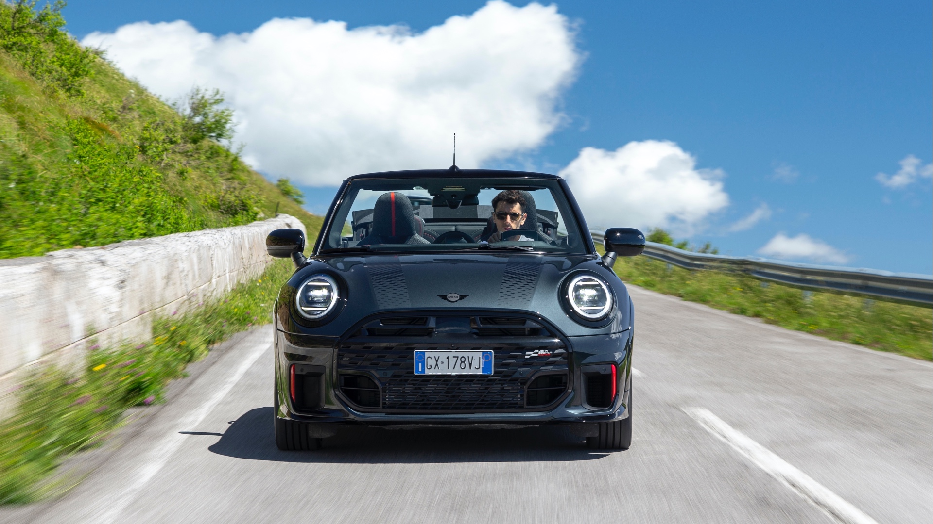 Mini JCW Cabrio: più stilosa o grintosa? - Veloce