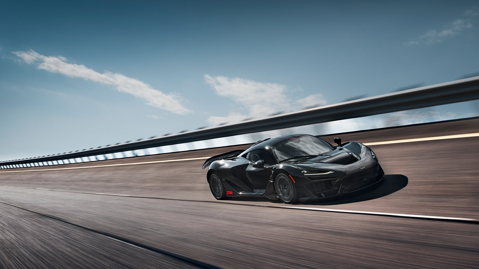 Così la McLaren W1 si sta preparando a battere la Ferrari F80 - Veloce