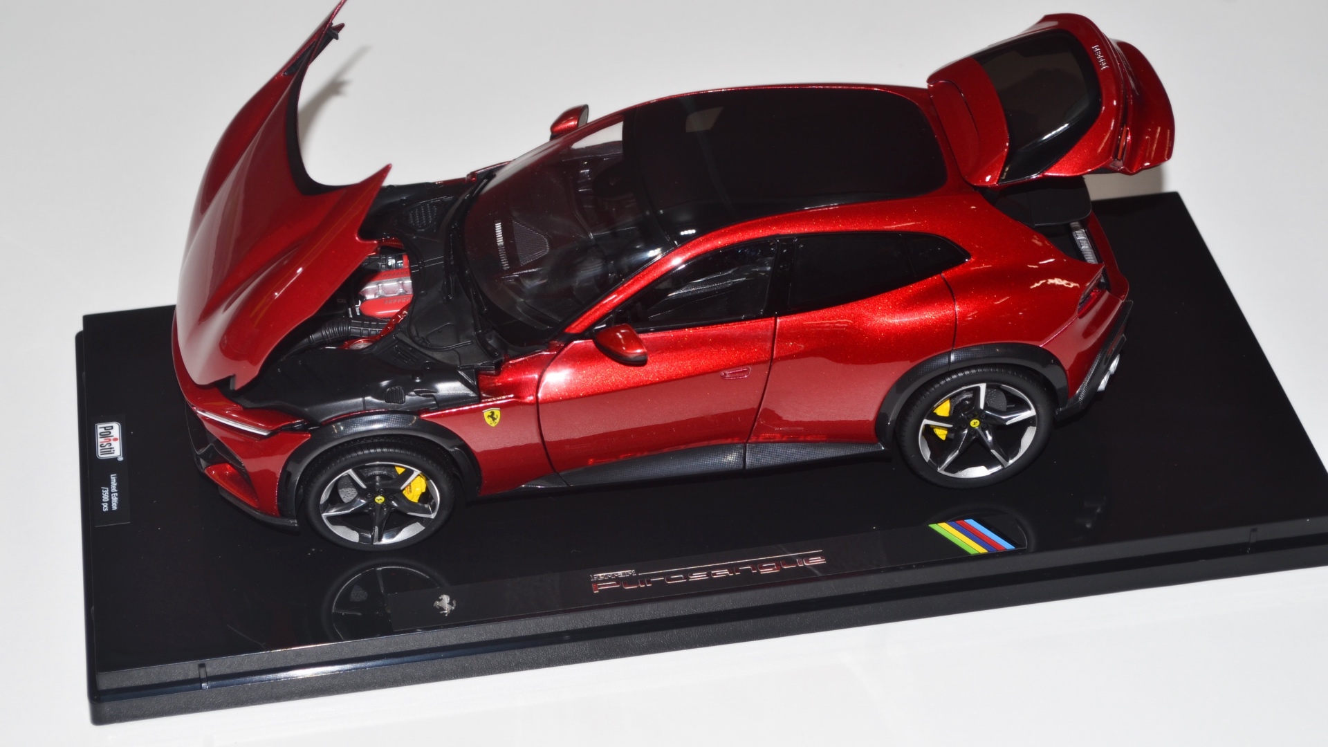 La scommessa tutta italiana sui modellini Ferrari - Veloce